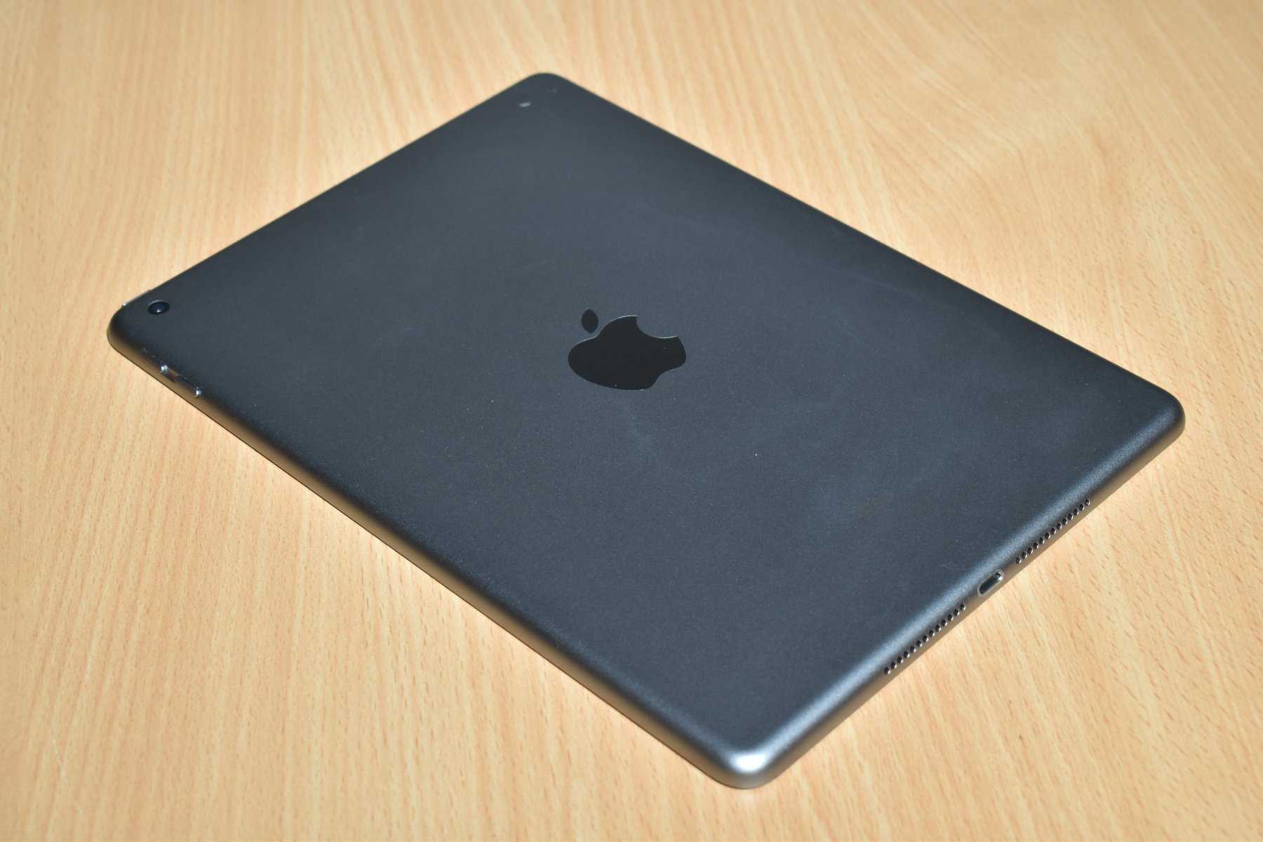 Zoll-Auktion - 1 Apple iPad 6. Generation A1893 32 GB (ID 933166)