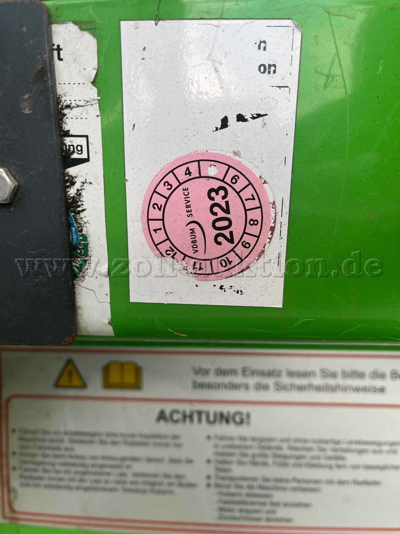 Zoll-Auktion - 1 Avant 525 LPG Multifunktionslader Minilader ...