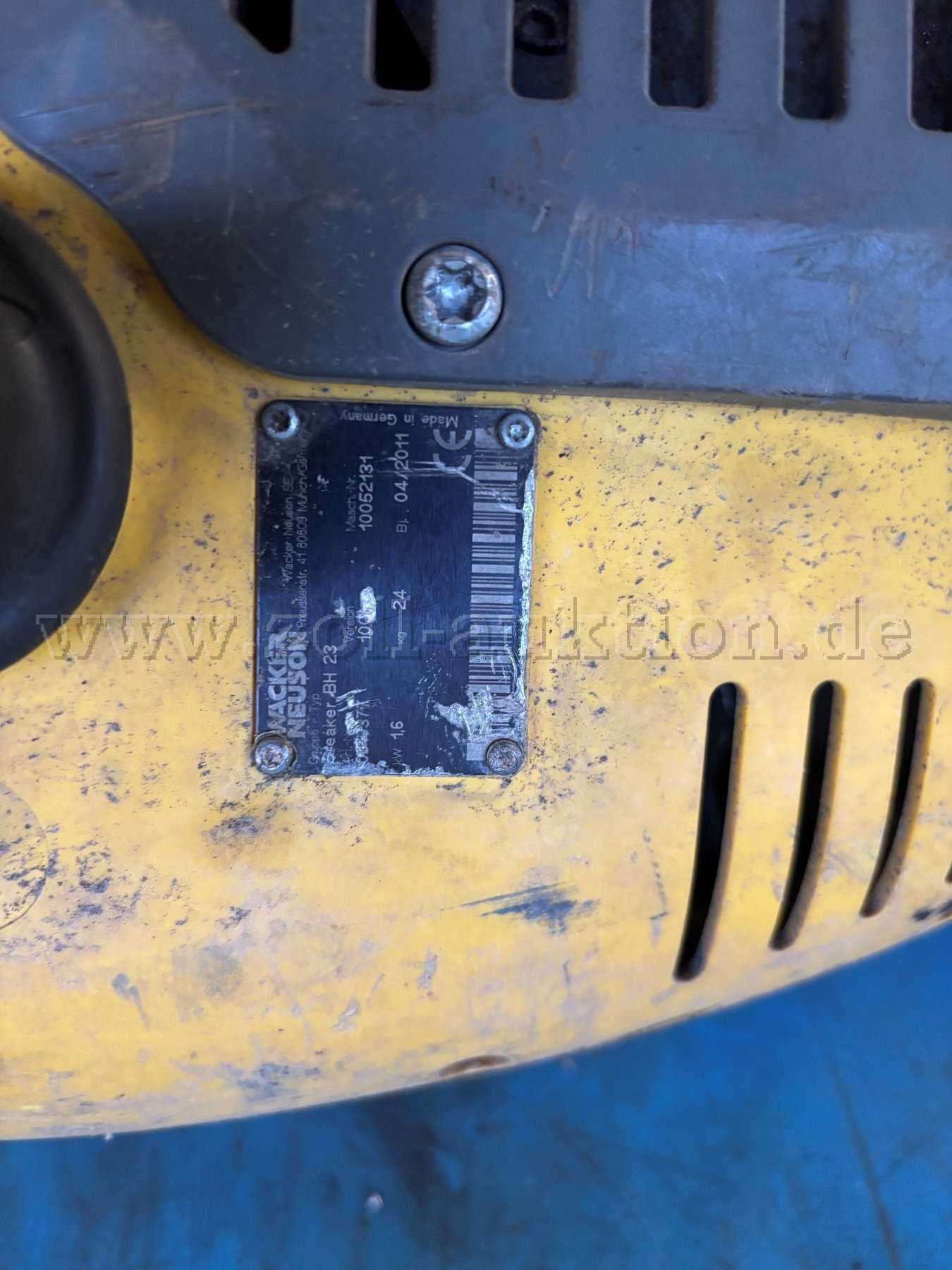 Zoll-Auktion - 1 Benzinabbruchhammer Wacker Neuson BH 23 (ID 965647)