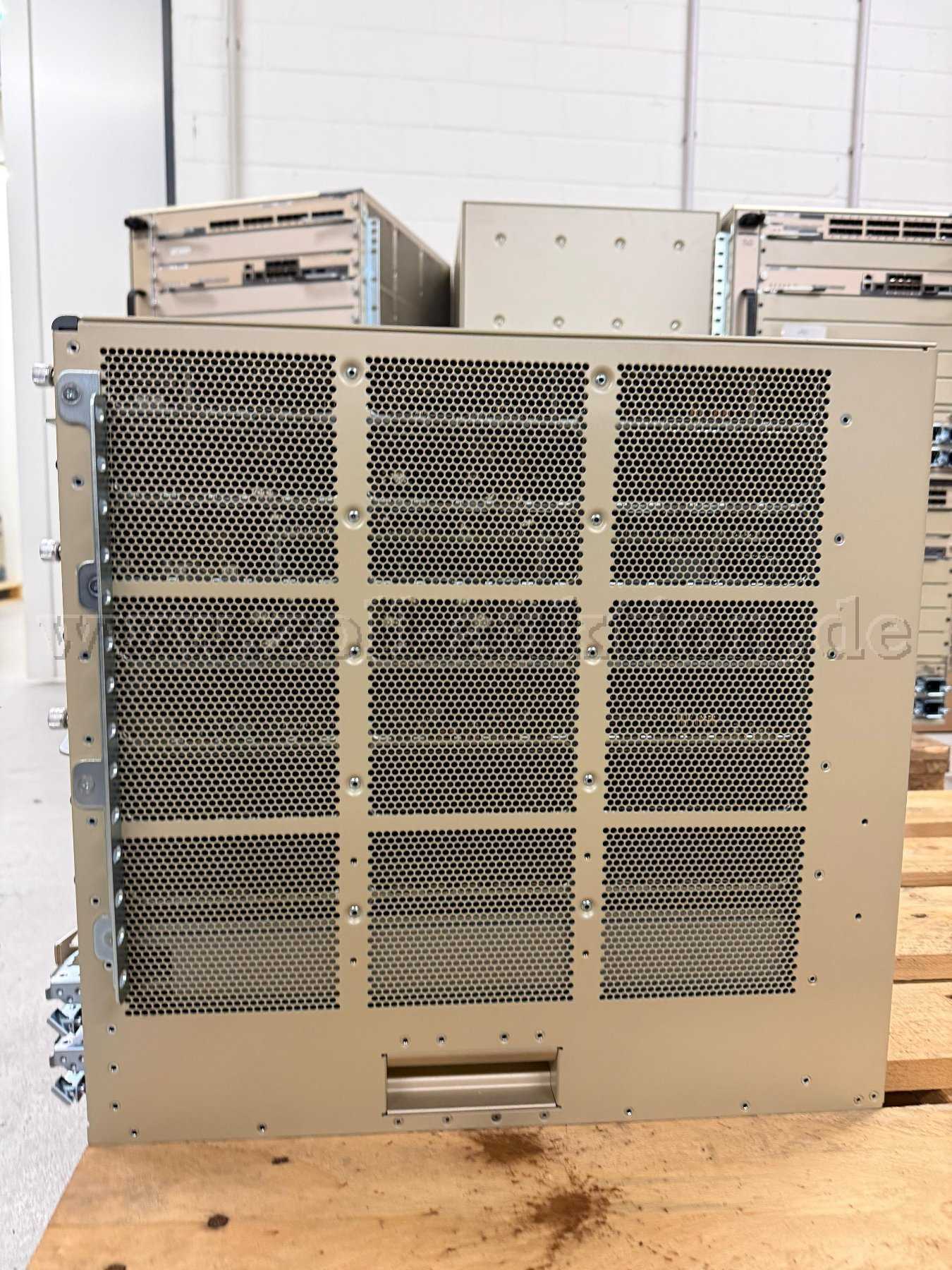 Zoll-Auktion - 1 Cisco Catalyst 6807-XL Modular Switch (ID 933391)