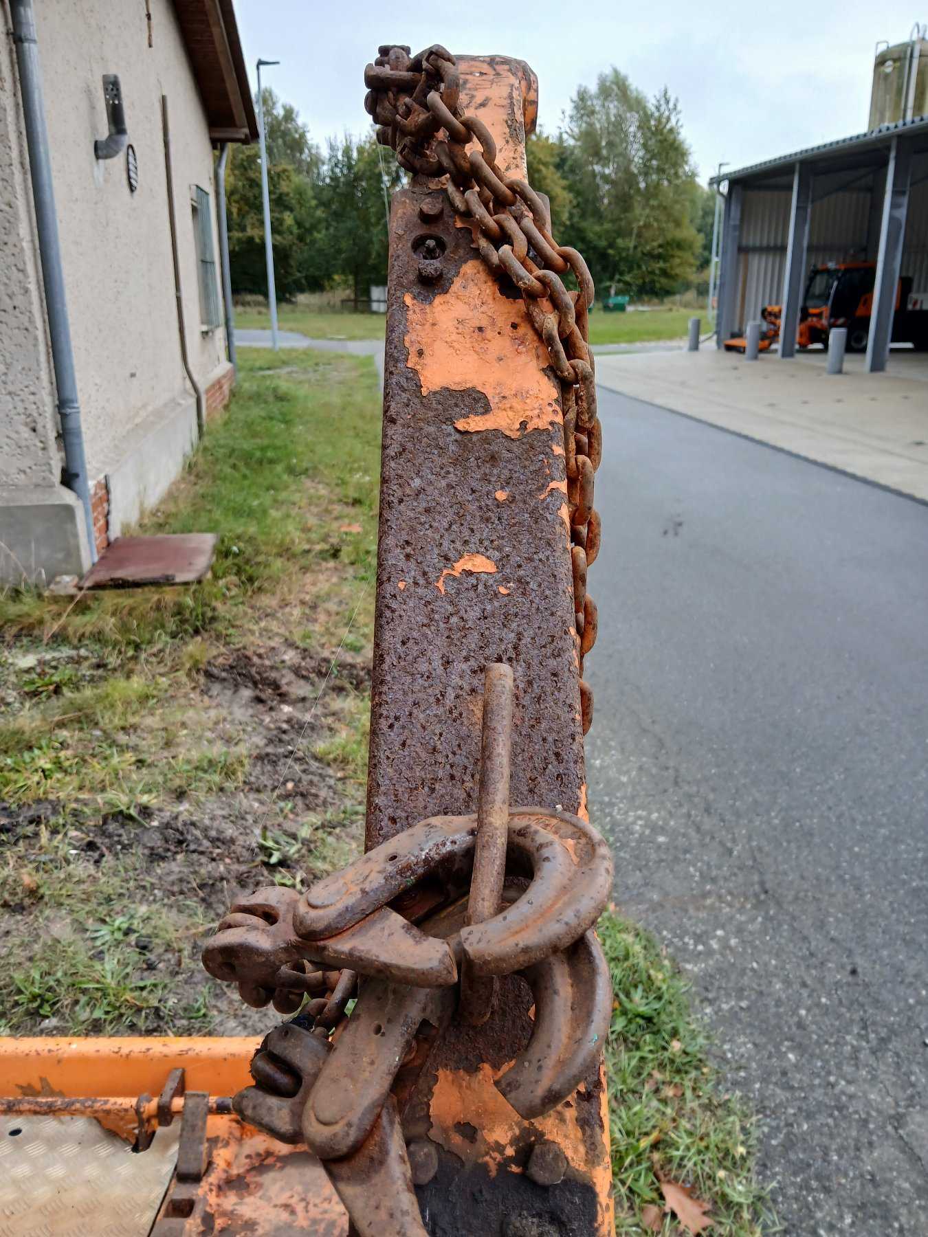 Zoll-Auktion - 1 Container-Aufbau von Multicar M26 Firma Georg Typ ...