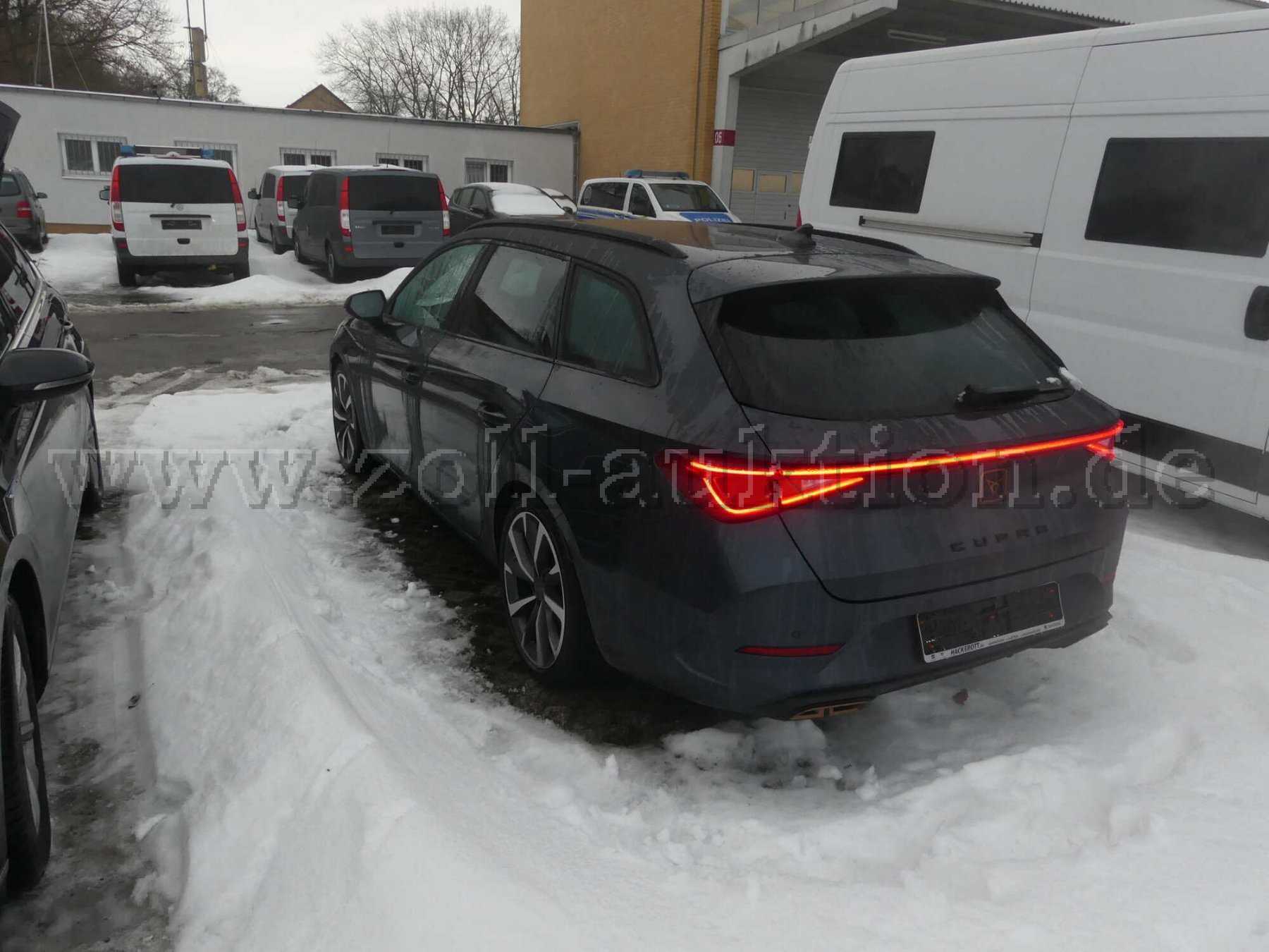 Zoll-Auktion - 1 Cupra Leon Sportstourer 1.4 e-HYBRID OPF - BD8-2777E ...