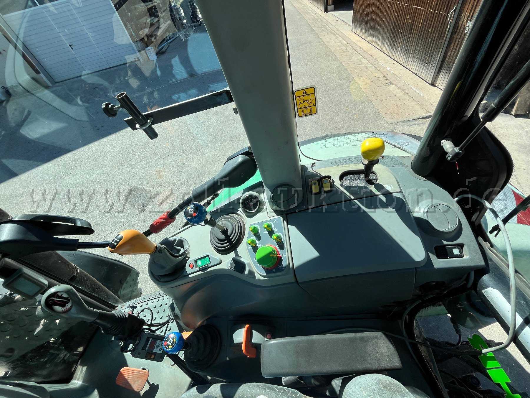 Zoll-Auktion - 1 Deutz AGROTRON K430 mit Forntlader Stoll Robust FZ ...