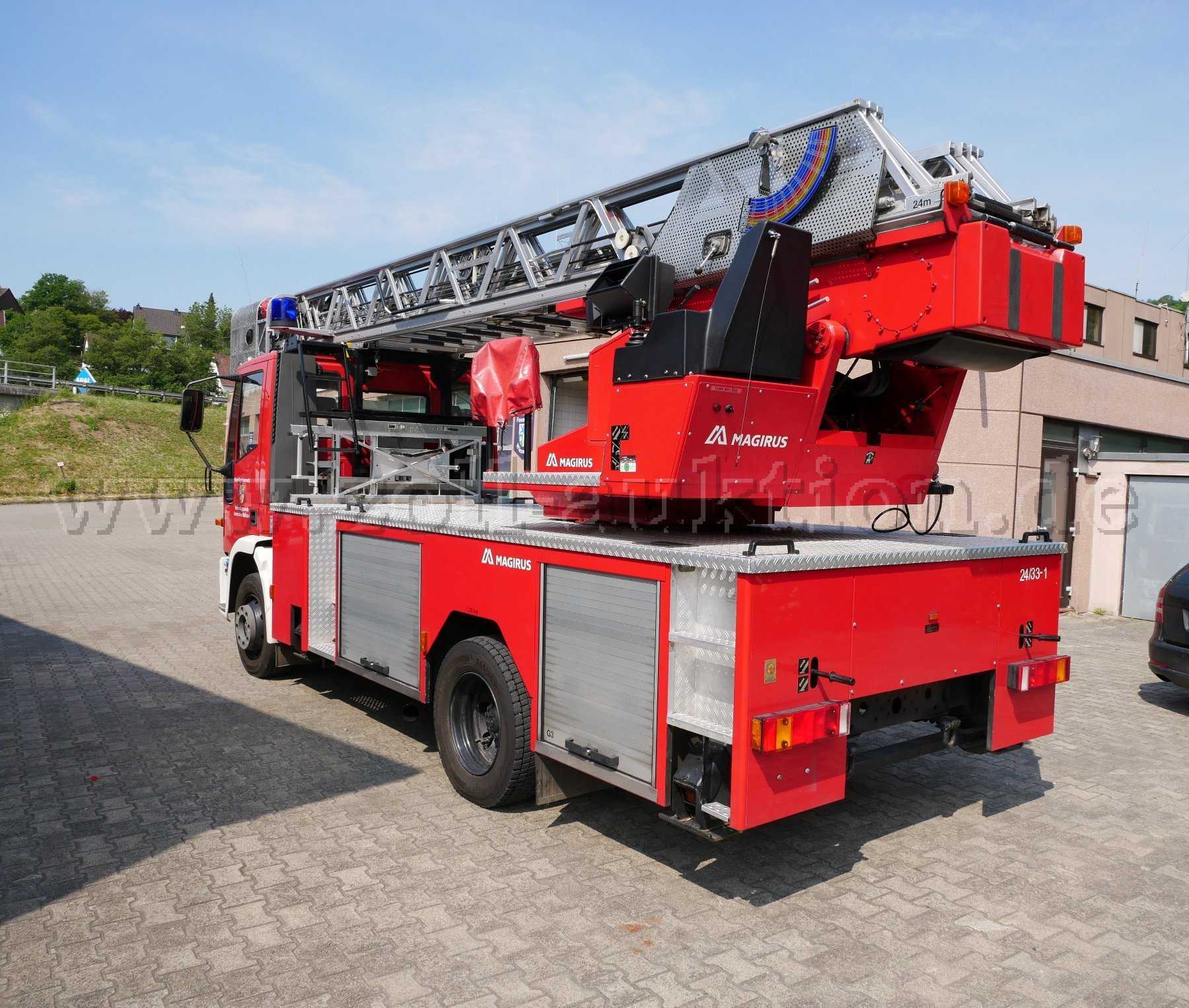 Zoll-Auktion - 1 Drehleiter DLK 18-12 CC Magirus, IVECO Fahrgestell (ID ...
