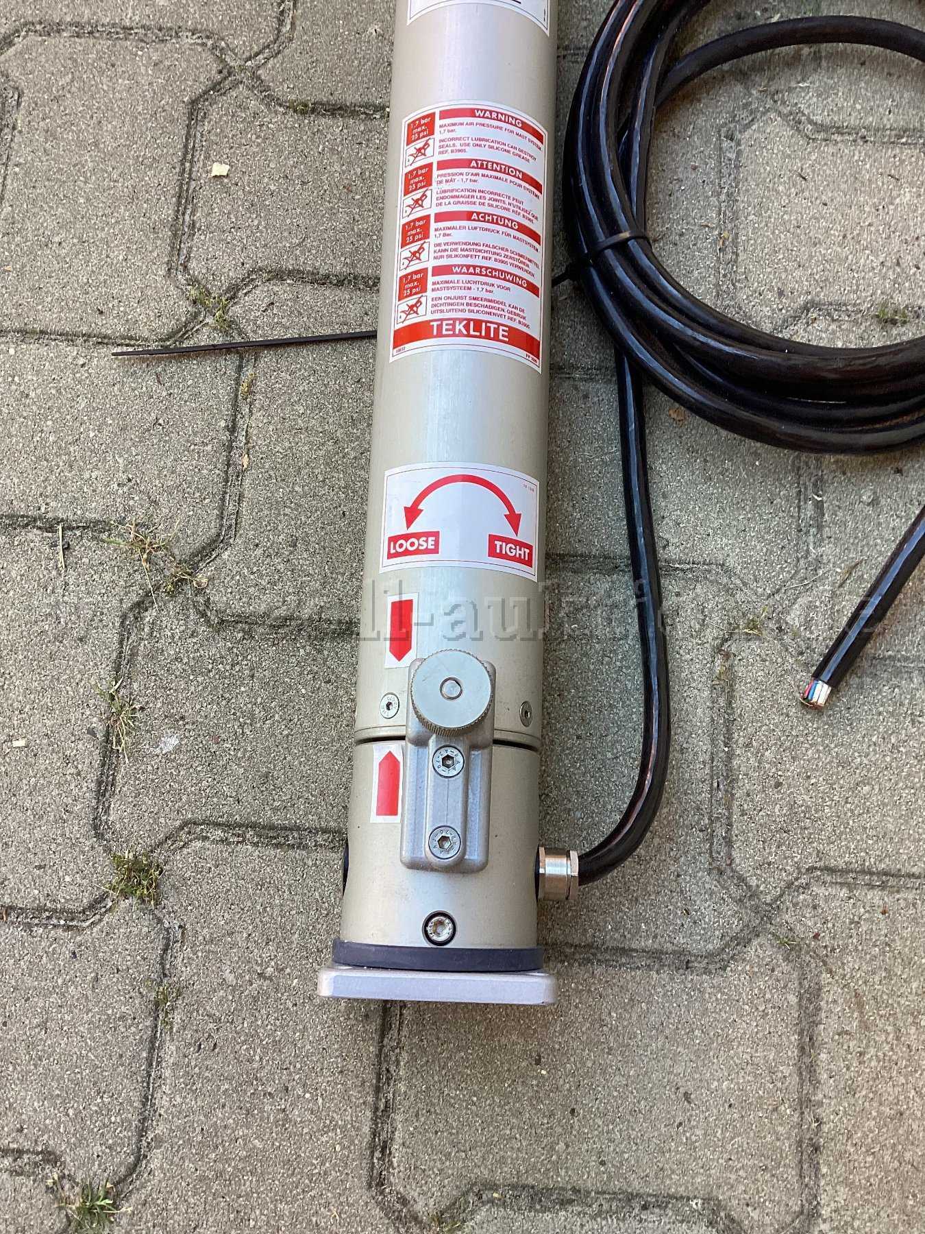 Zoll-Auktion - 1 Flutlichtmast TEKLITE TF 335E T/3 (ID 928704)