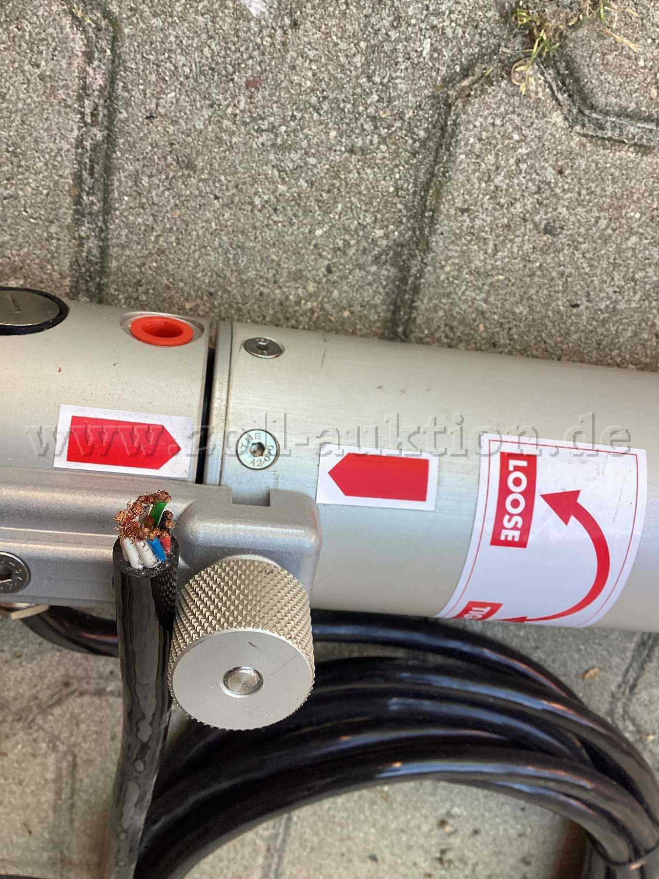 Zoll-Auktion - 1 Flutlichtmast TEKLITE TF 335E T/3 (ID 928704)