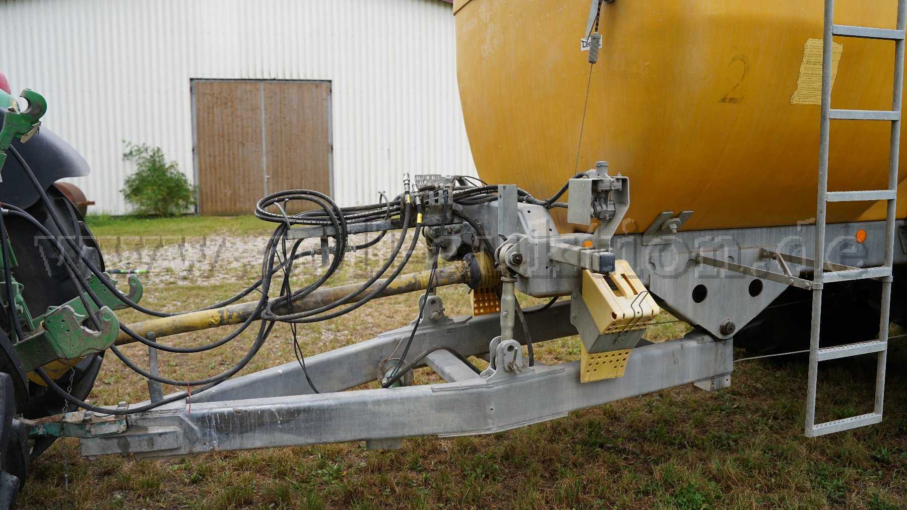 Zoll-Auktion - 1 Güllezubringerfass Zunhammer STS 18 KL Nr. 2/5685 - 18 ...