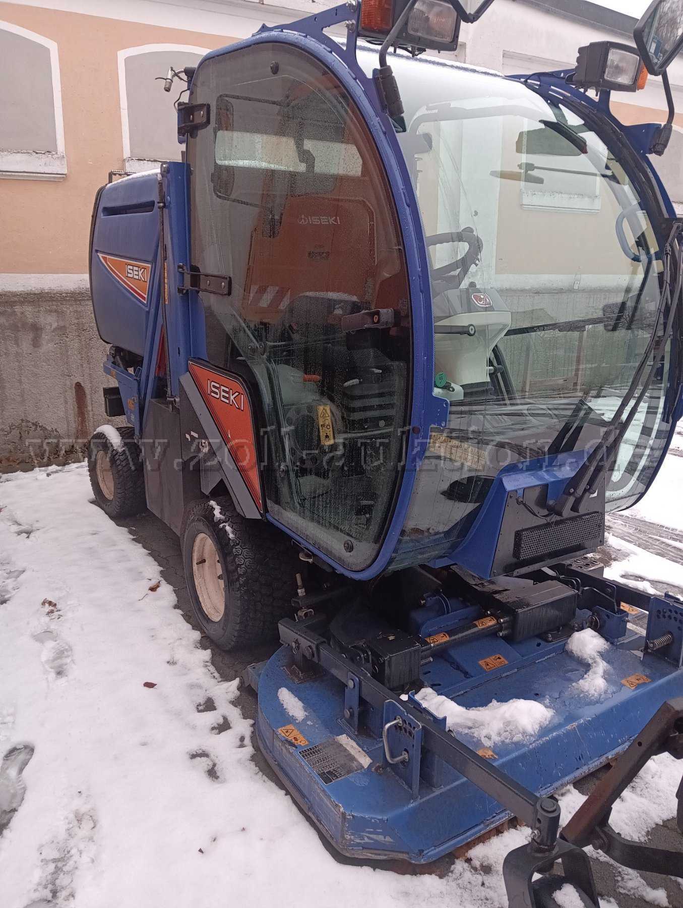 Zoll-Auktion - 1 Großflächenmäher Iseki SF 450 mit Ersatzteilen mit Motorschaden (ID 934894)