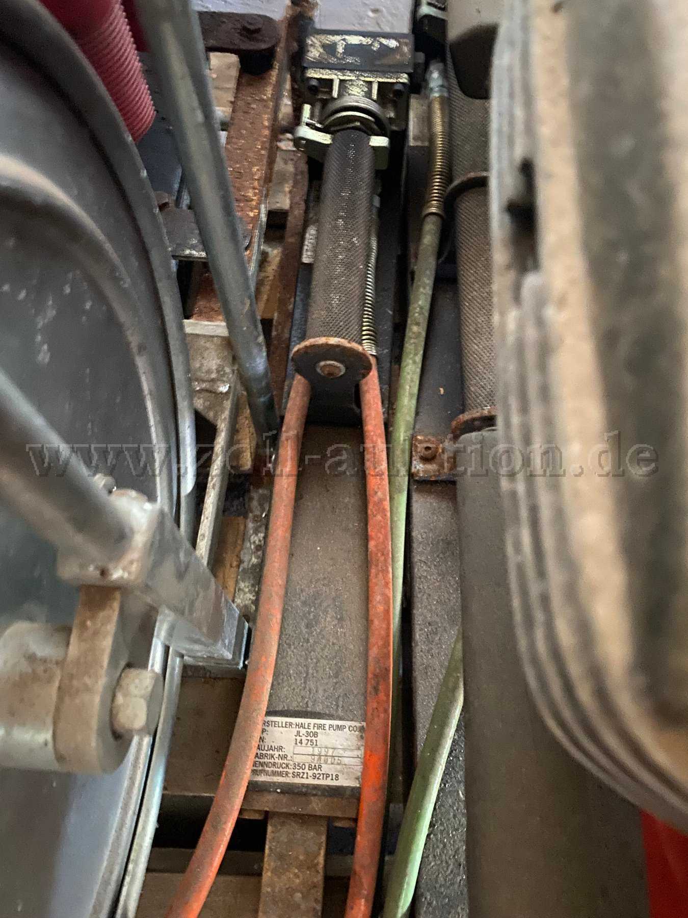 Zoll-Auktion - 1 Hydraulischer Rettungssatz Hale Fire Pump Co. JL-30B z ...