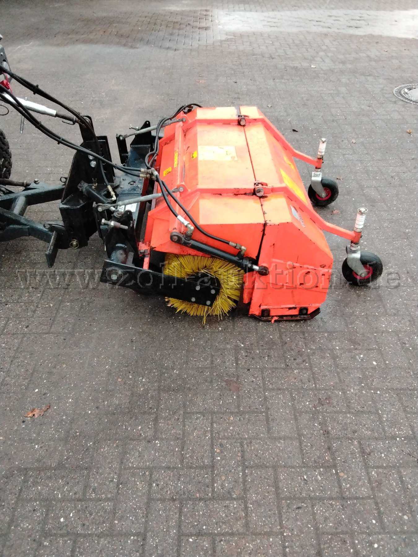 Zoll-Auktion - 1 Kehrmaschine GMR Stensballe Maskin a/s mit ...