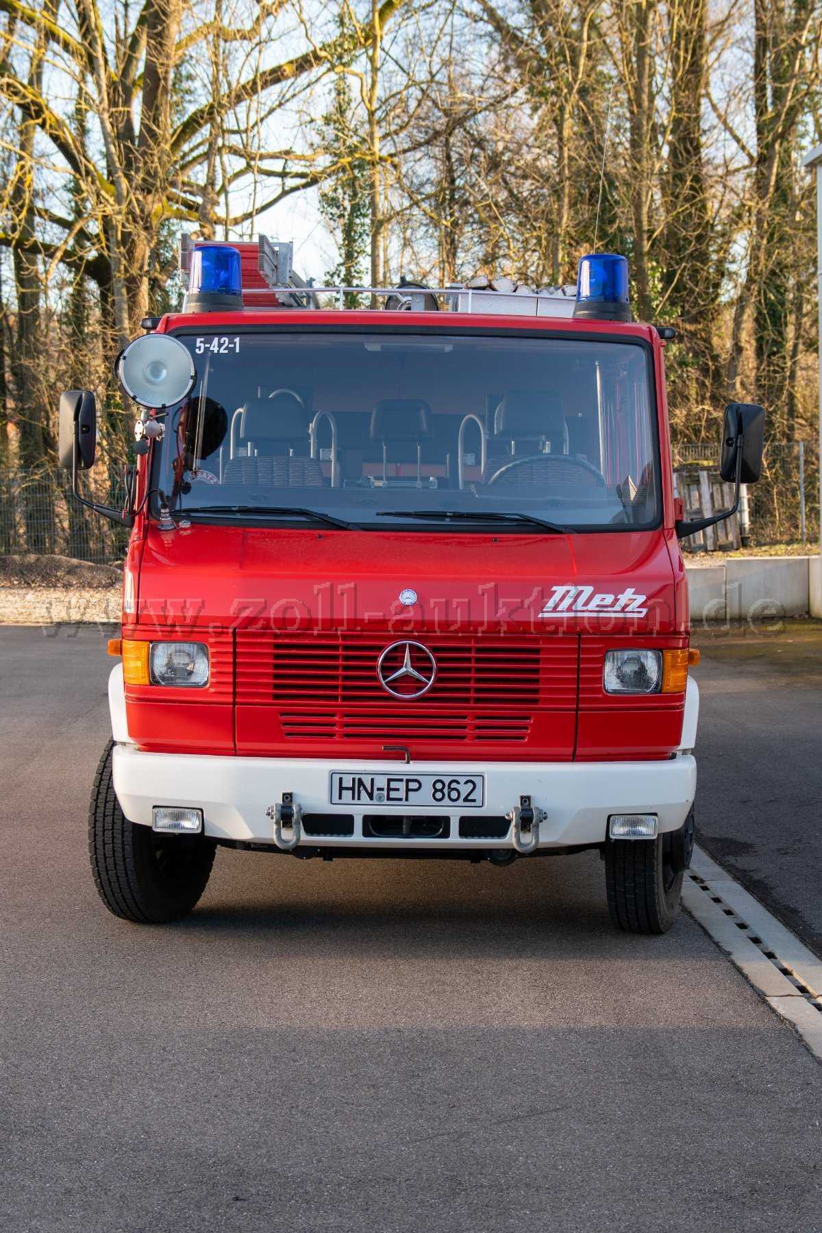 Zoll-Auktion - 1 Löschgruppenfahrzeug LF 8/6, Marke Mercedes-Benz, Typ ...