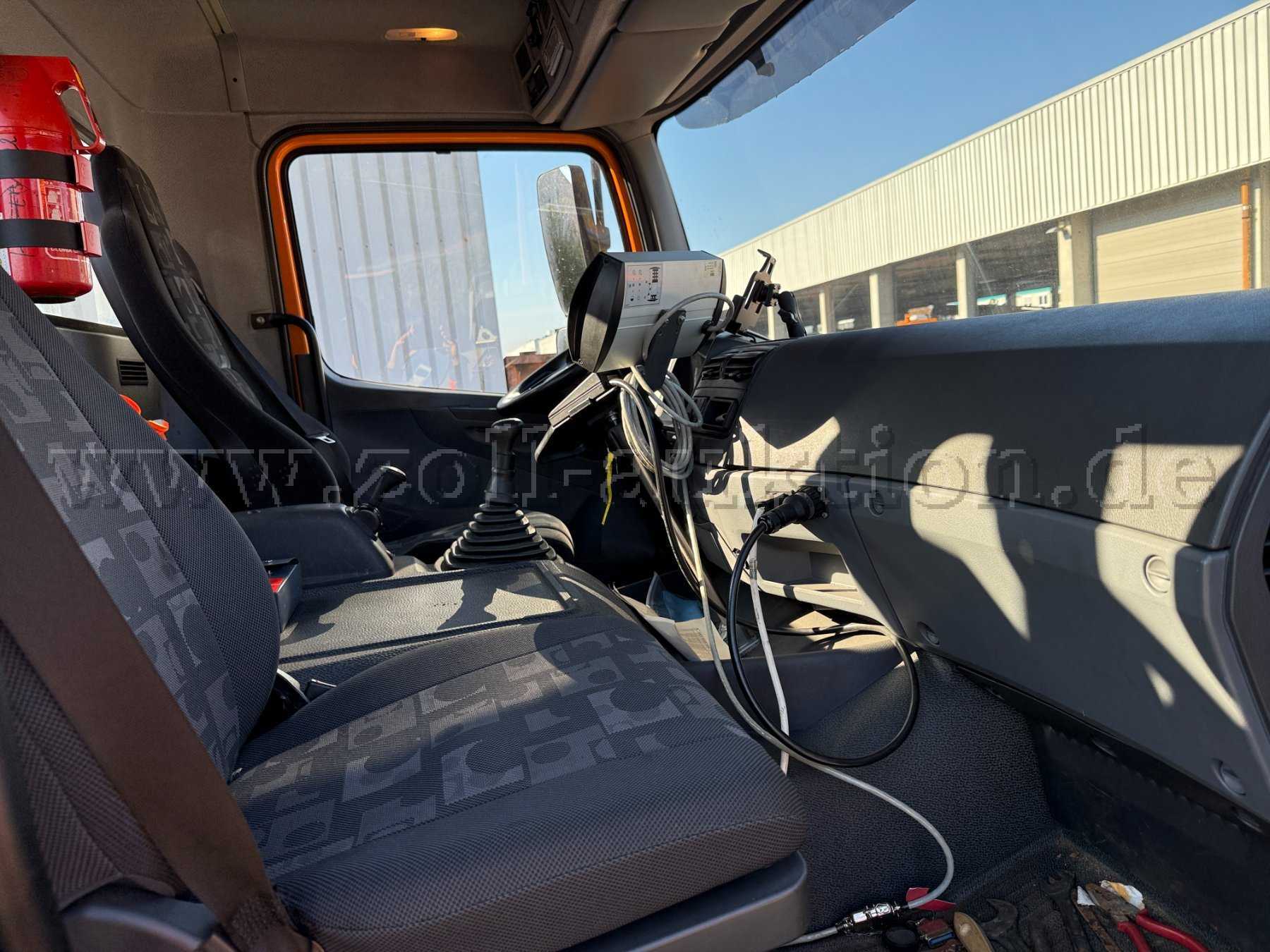 Zoll-Auktion - 1 Mercedes Benz Axor 1824L LKW f. ATL ...