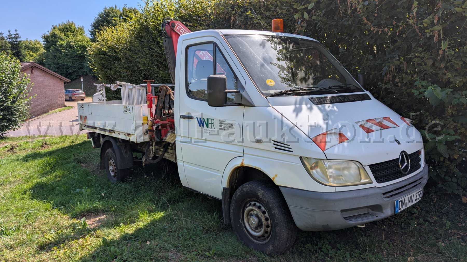 Zoll-Auktion - 1 Mercedes Benz Sprinter Pritsche 903.6 / 4 X 4 mit ...