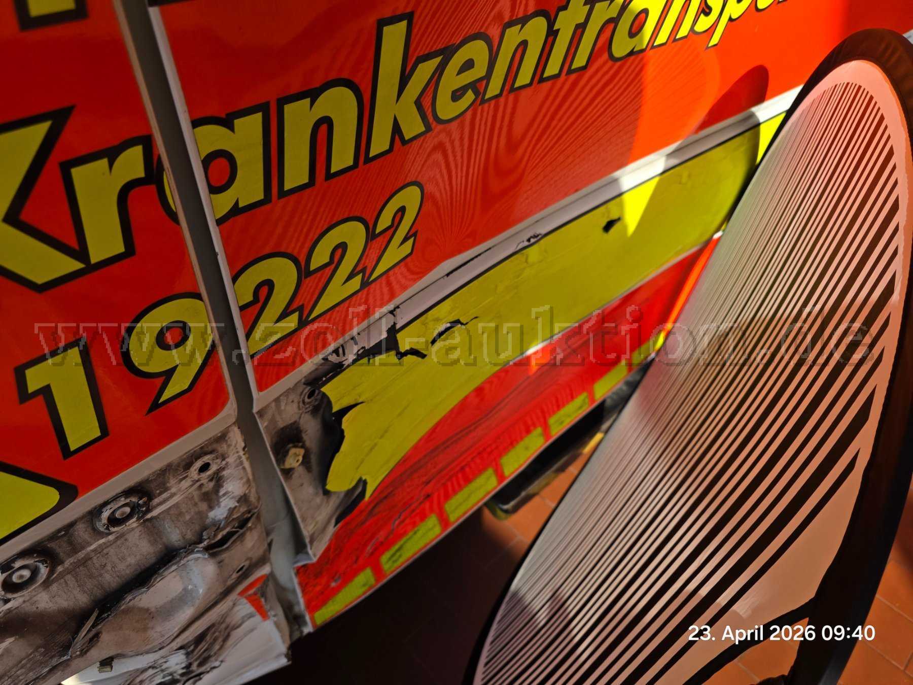 Zoll-Auktion - 1 Mercedes Sprinter 906 Krankentransportwagen ...
