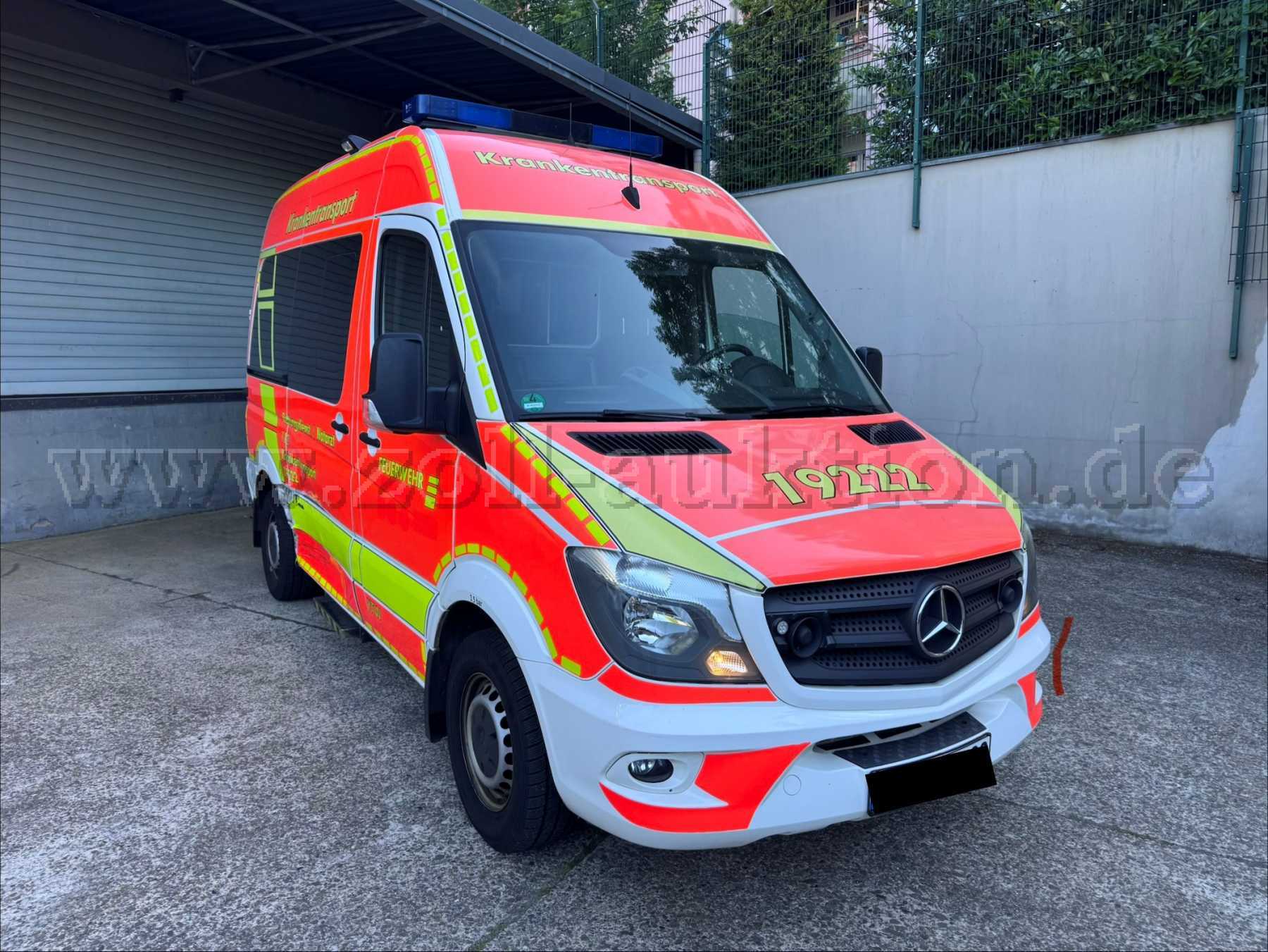 Zoll-Auktion - 1 Mercedes Sprinter 906 Krankentransportwagen ...