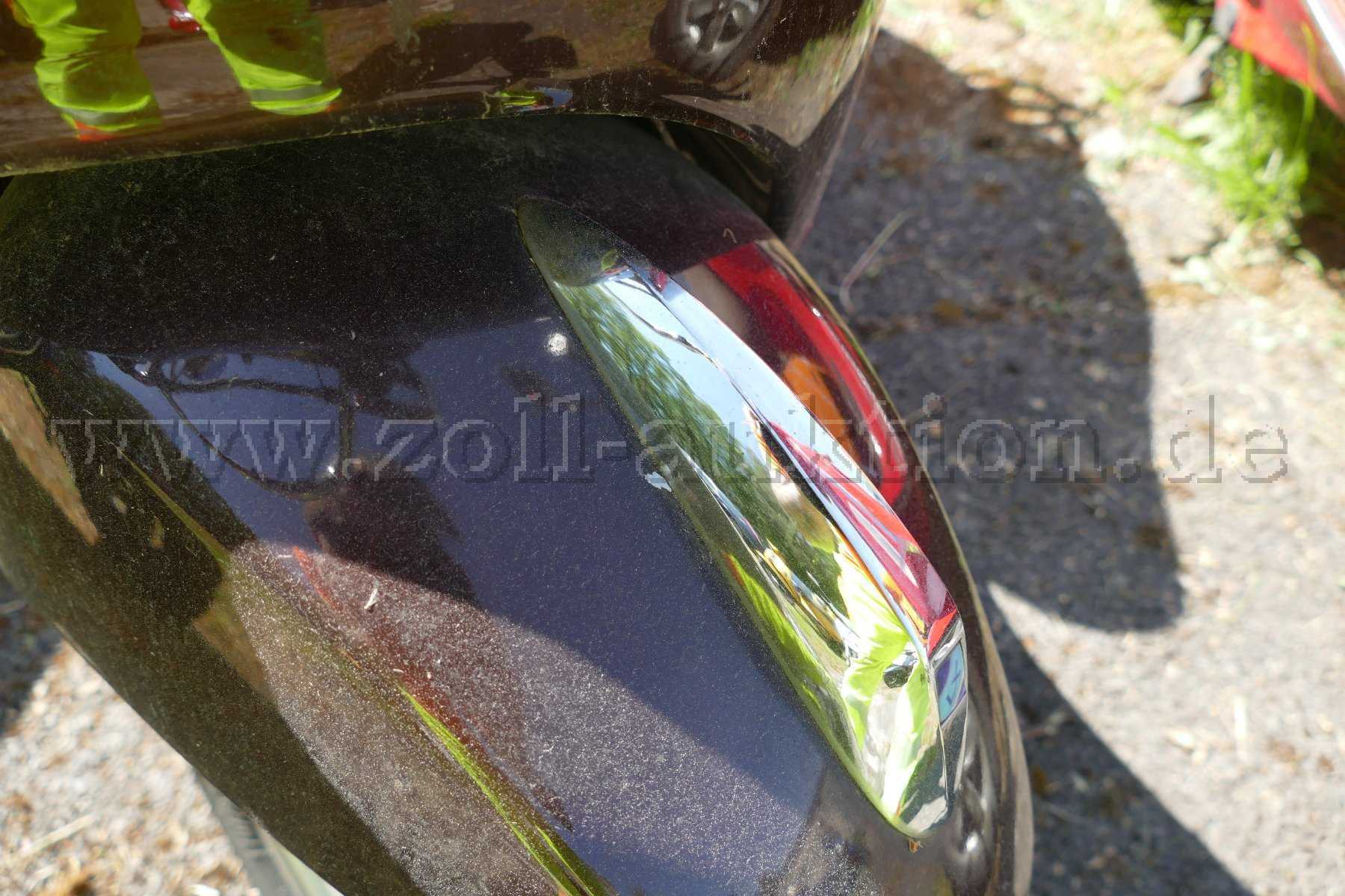 Zoll-Auktion - 1 Moped Piaggio Vespa Touring LX 50 / Bastlerfahrzeug ...