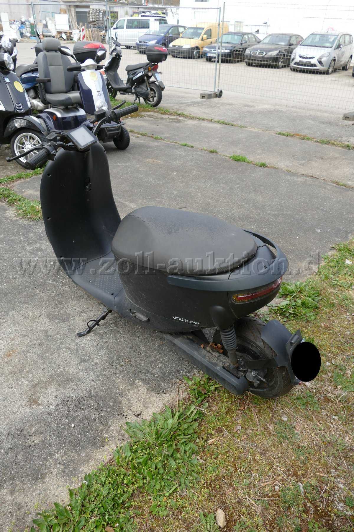 Zoll-Auktion - 1 Moped UNO / Bastlerfahrzeug (ID 965344)