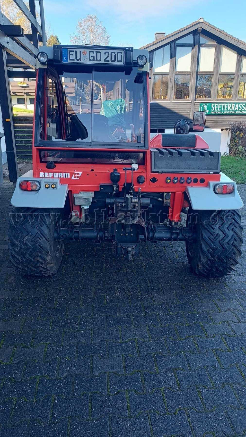 Zoll-Auktion - 1 REFORM Metrac H4X inkl. Schlegelmulcher KP-Serie der ...