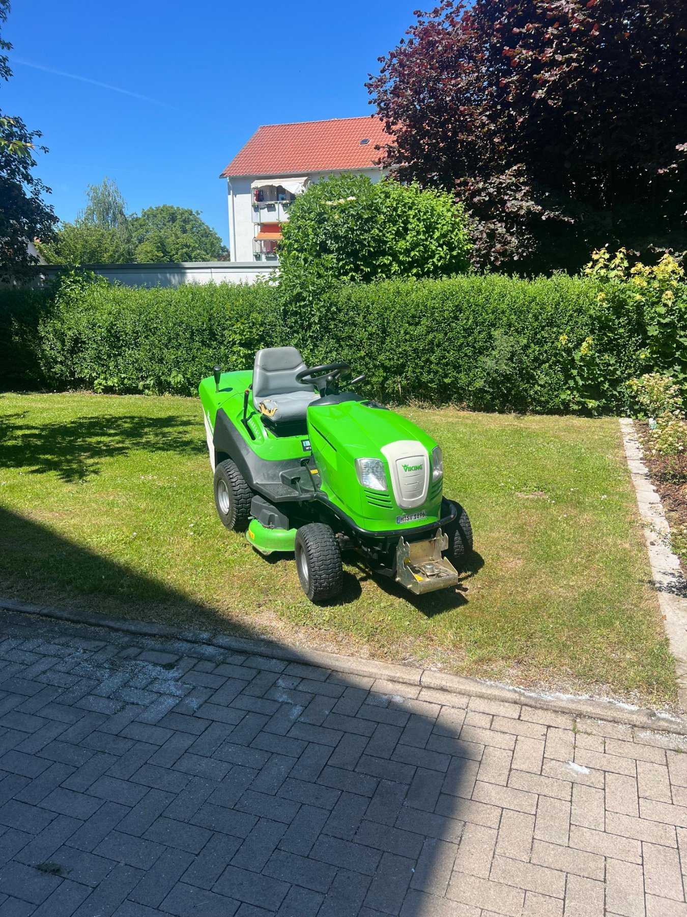 Zoll-Auktion - 1 Rasenmähtraktor VIKING MT 5097.0 C mit Mulch-Funktion ...
