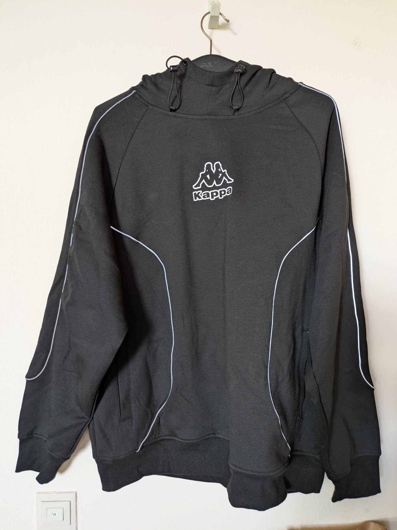 Zoll-Auktion - 1 Sammelposten Kappa Herrenbekleidung, Größe L und XL, 2 ...