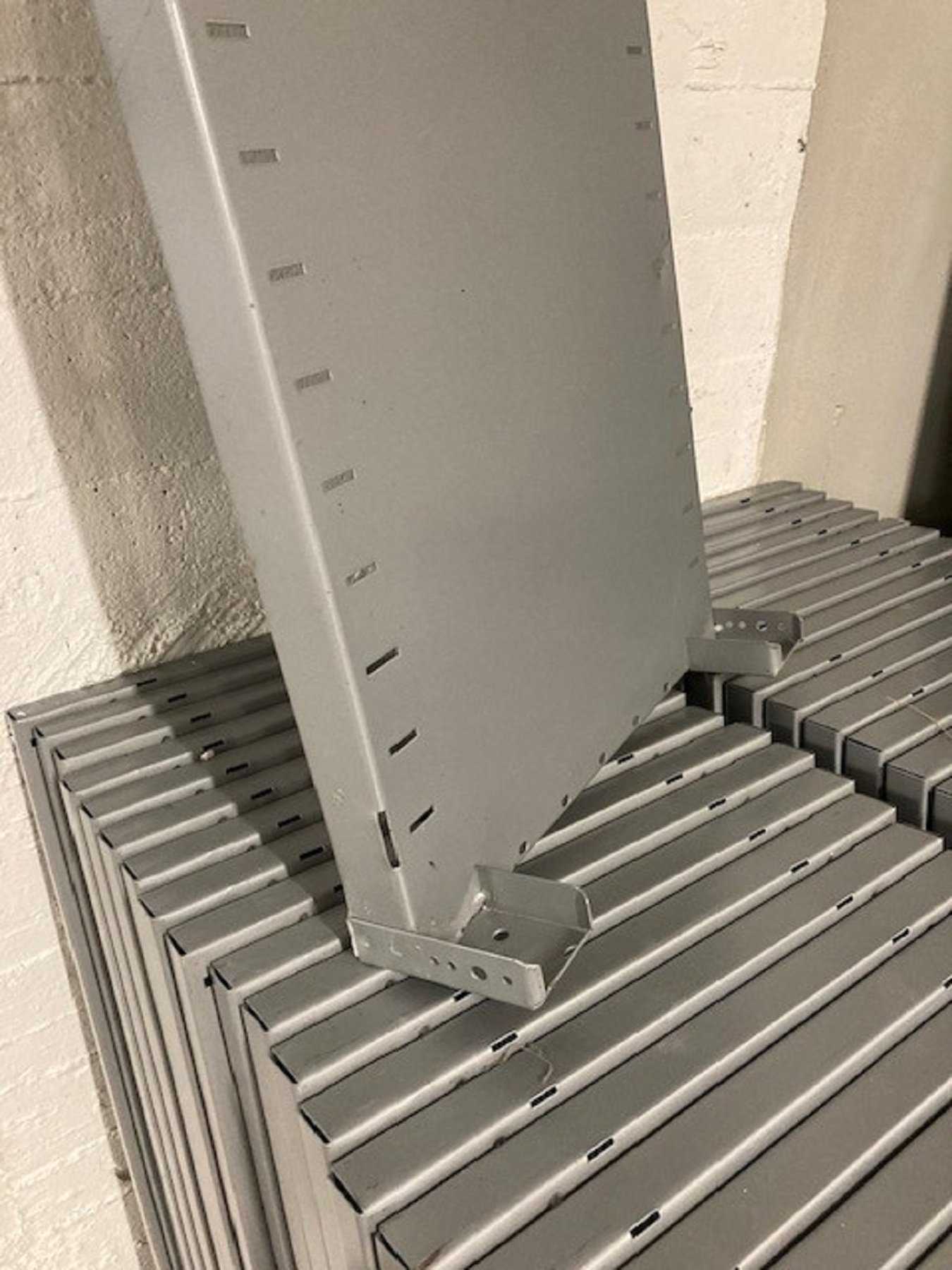 Zoll-Auktion - 1 Schwerlast-Steckregal Maße: 415x218x41 cm, Lieferant ...