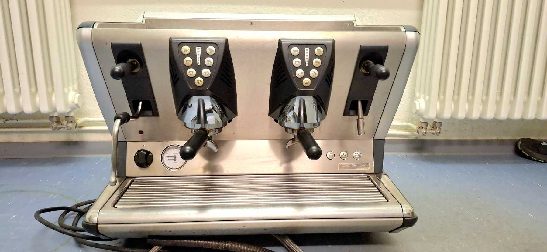 Zoll-Auktion - 1 Siebträger Espressomaschine La San Marco 100 Sprint E ...