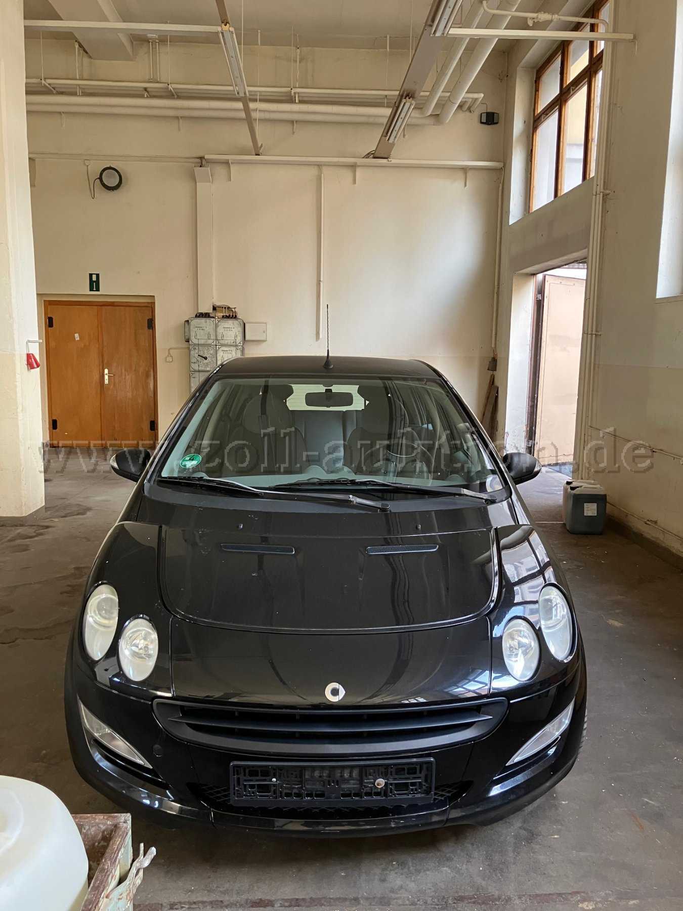 Zoll-Auktion - 1 Smart Forfour 1.1 (ID 938233)