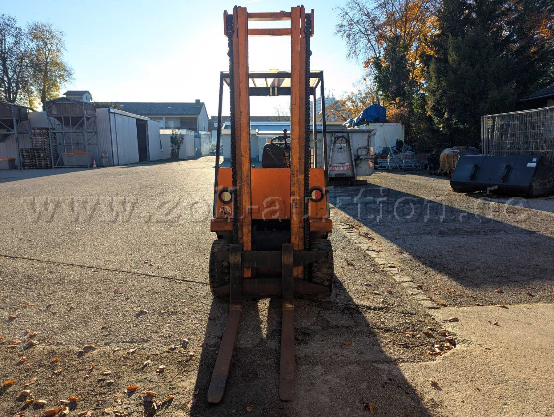 Zoll-Auktion - 1 Still Gabelstapler DFG 2/7012 (Defekt) (ID 933103)