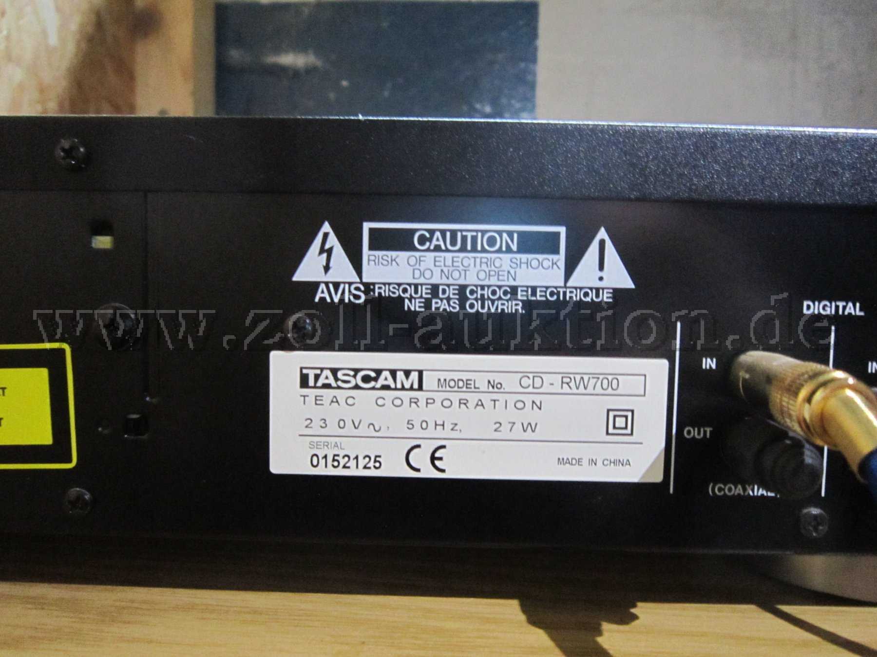 Zoll-Auktion - 1 Tascam CD-RW 700 (CD-Recorder) (ID 962857)