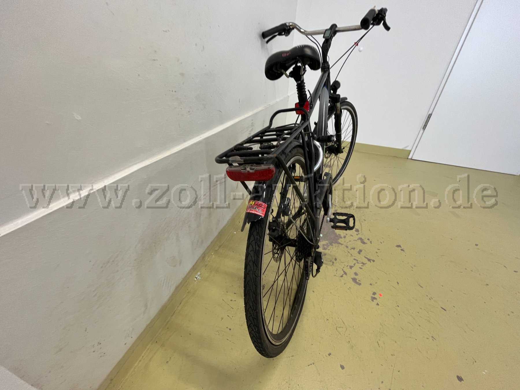 Zoll-Auktion - 1 Trekking-Rad von Winora "Bermuda" (28 Zoll, RH 53 cm ...