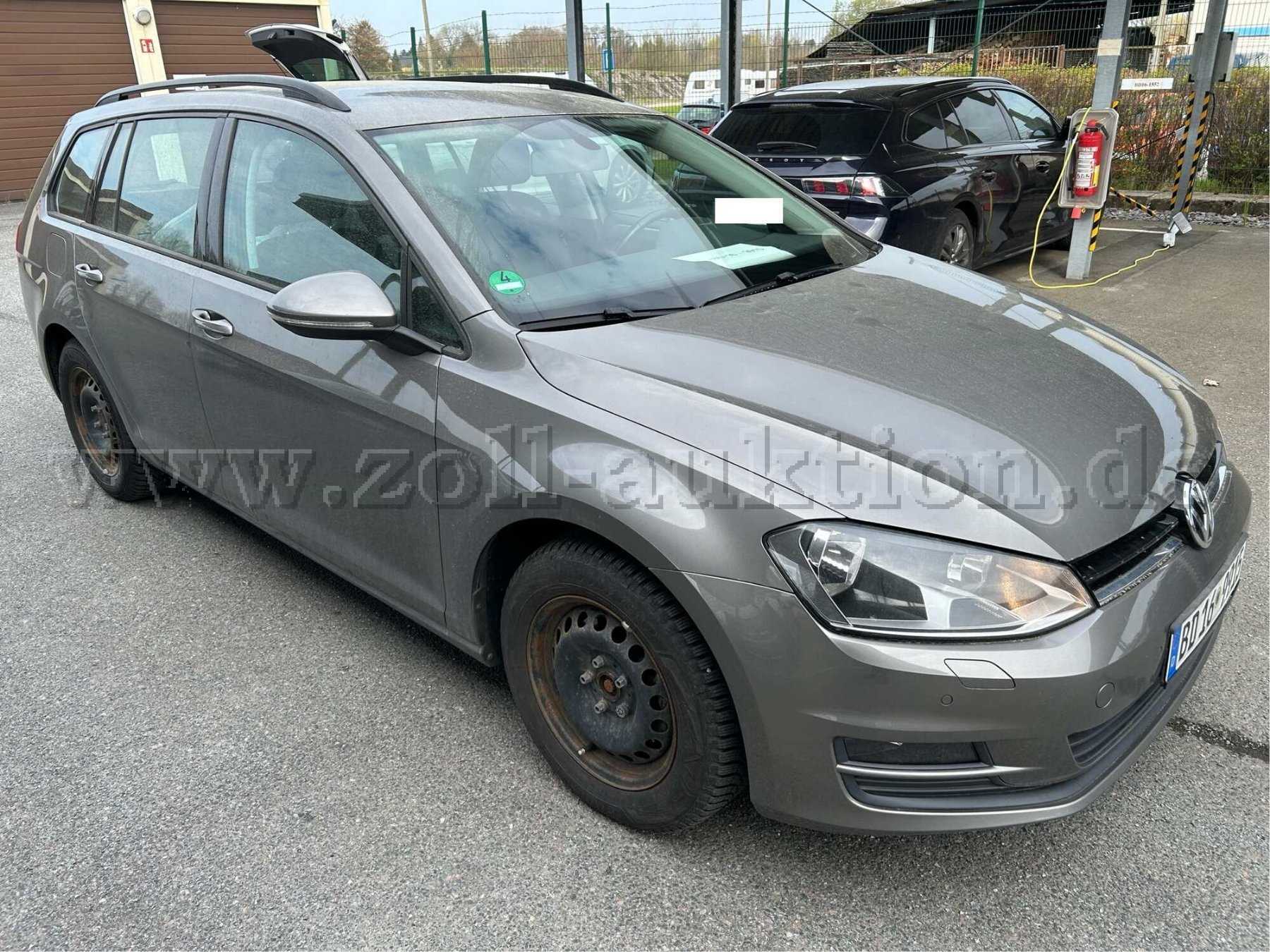 Zoll-Auktion - 1 Volkswagen Golf VII Variant 1.6 TDI BMT Comfortline ...