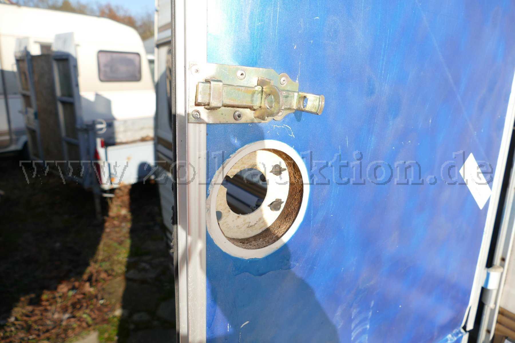 Zoll-Auktion - 1 Wohnwagen Hobby Typ 520 / Unfall- Bastlerfahrzeug (ID ...