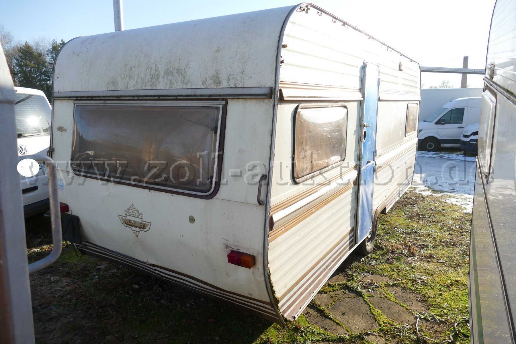 Zoll-Auktion - 1 Wohnwagen Hobby Typ 520 / Unfall- Bastlerfahrzeug (ID ...