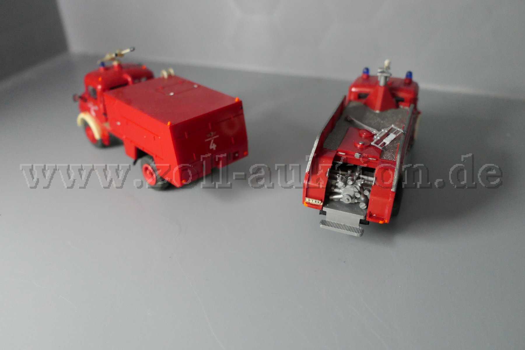 Zoll-Auktion - 2 Modellfahrzeuge, Wiking Mercedes Benz FHFW und ...