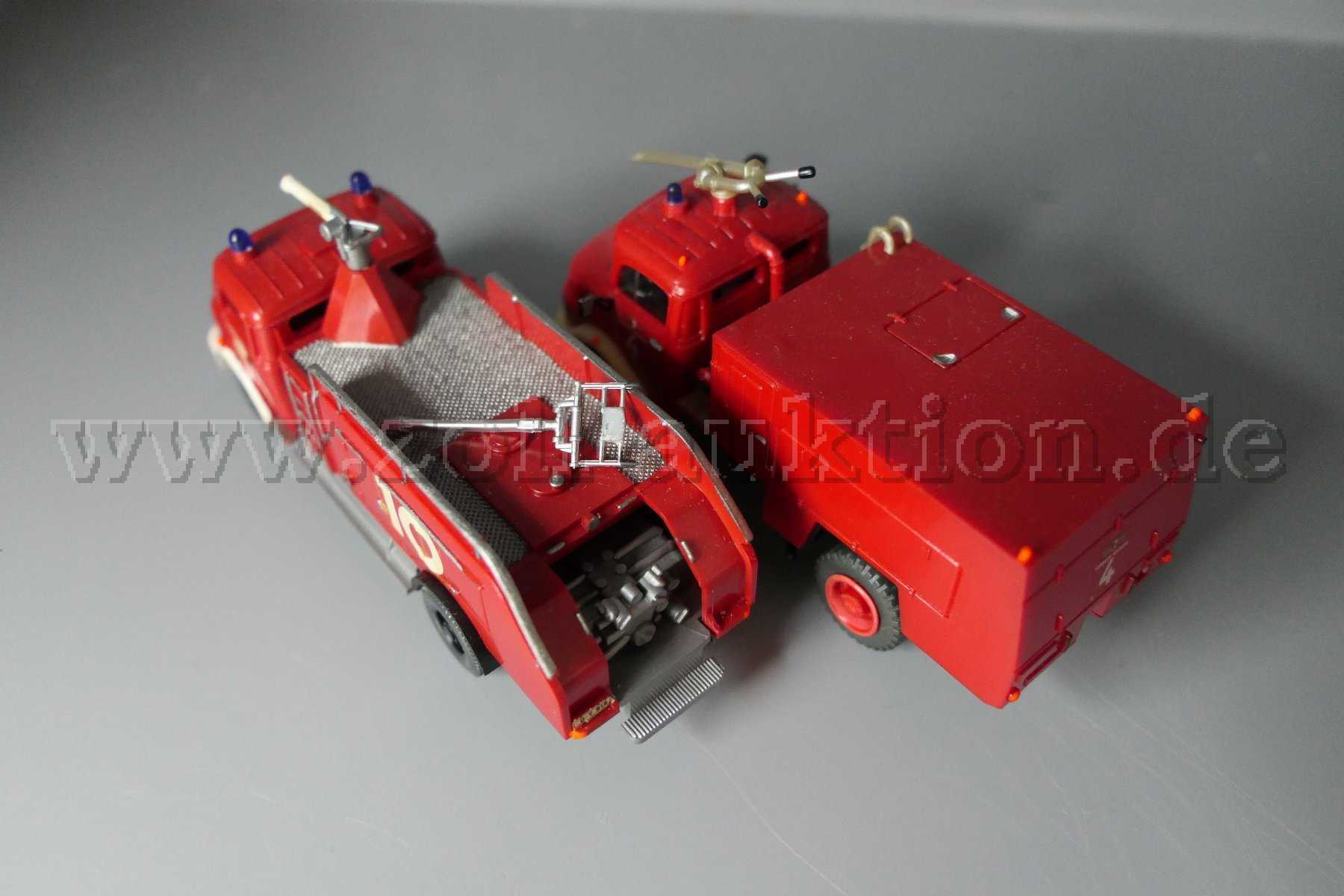 Zoll-Auktion - 2 Modellfahrzeuge, Wiking Mercedes Benz FHFW und ...