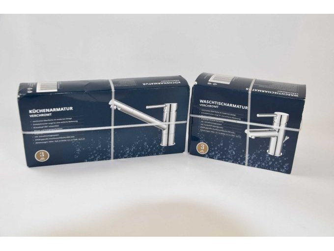 Zoll-Auktion - 2 verchromte Wasserhahnarmaturen der Marke „IN&OUT House ...