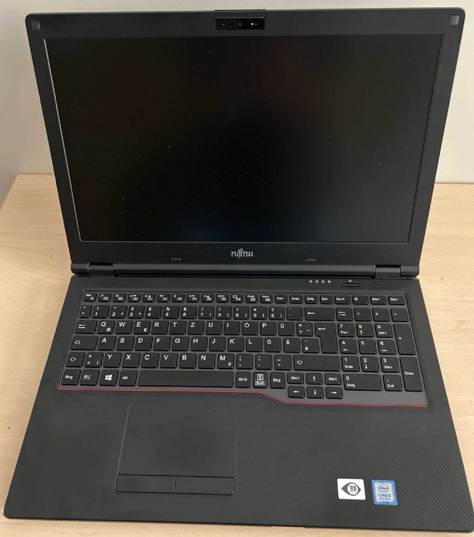 Zoll-Auktion - 30 Fujitsu Notebooks Lifebook E559 15,6 Zoll (ID 929787)