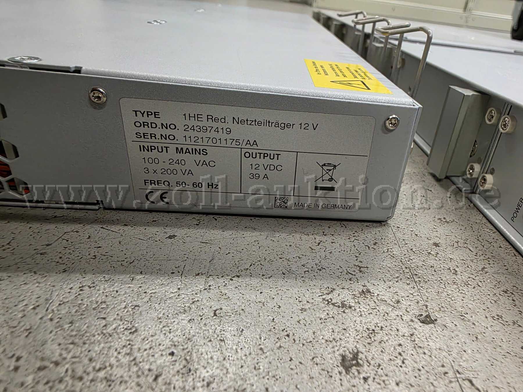 Zoll-Auktion - 3 1HE Red. Netzteilträger 12V, Imput 100 - 240 VAC (ID ...