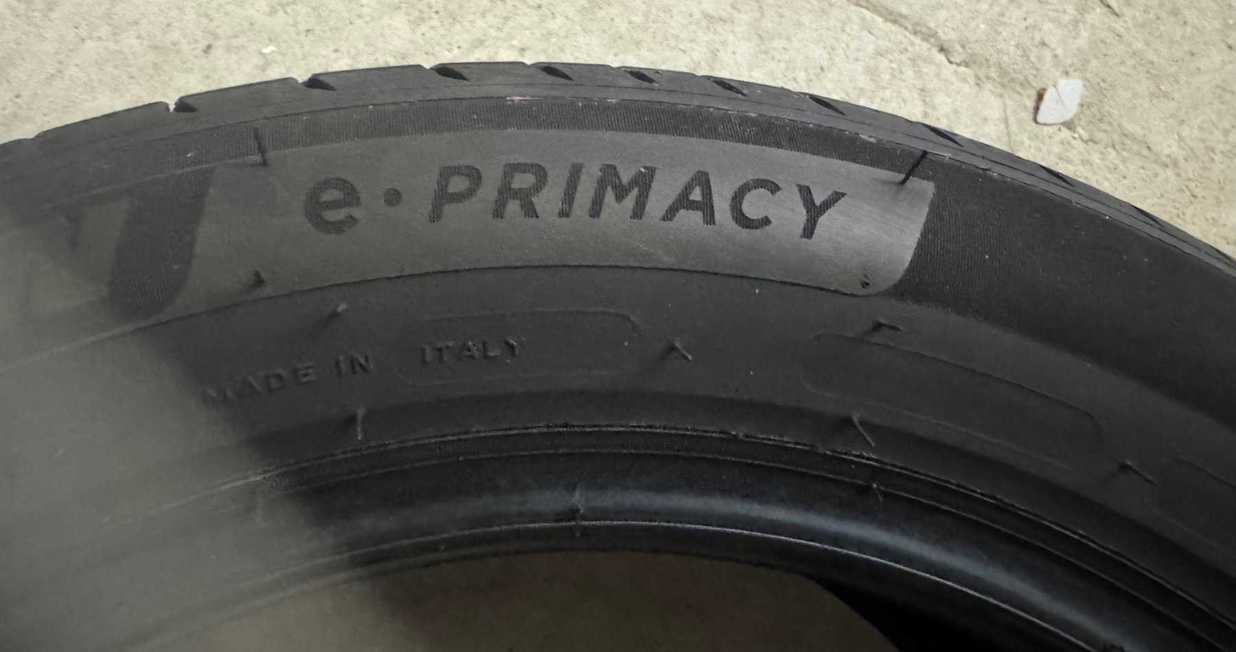 Zoll-Auktion - 4 Ganzjahresreifen Michelin 195/55 R 16, e .primacy, 6 ...