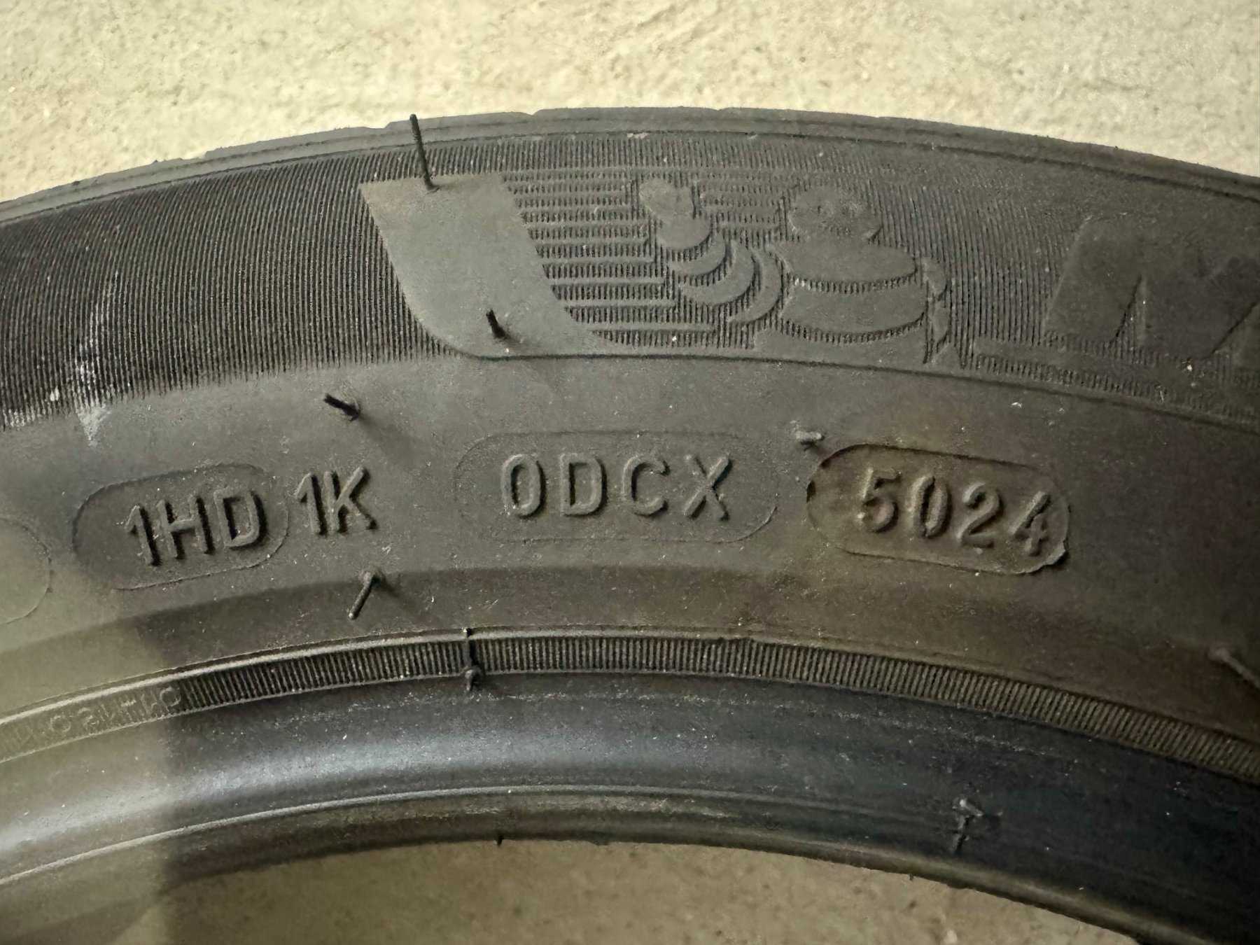 Zoll-Auktion - 4 Ganzjahresreifen Michelin 195/55 R 16, e .primacy, 6 ...