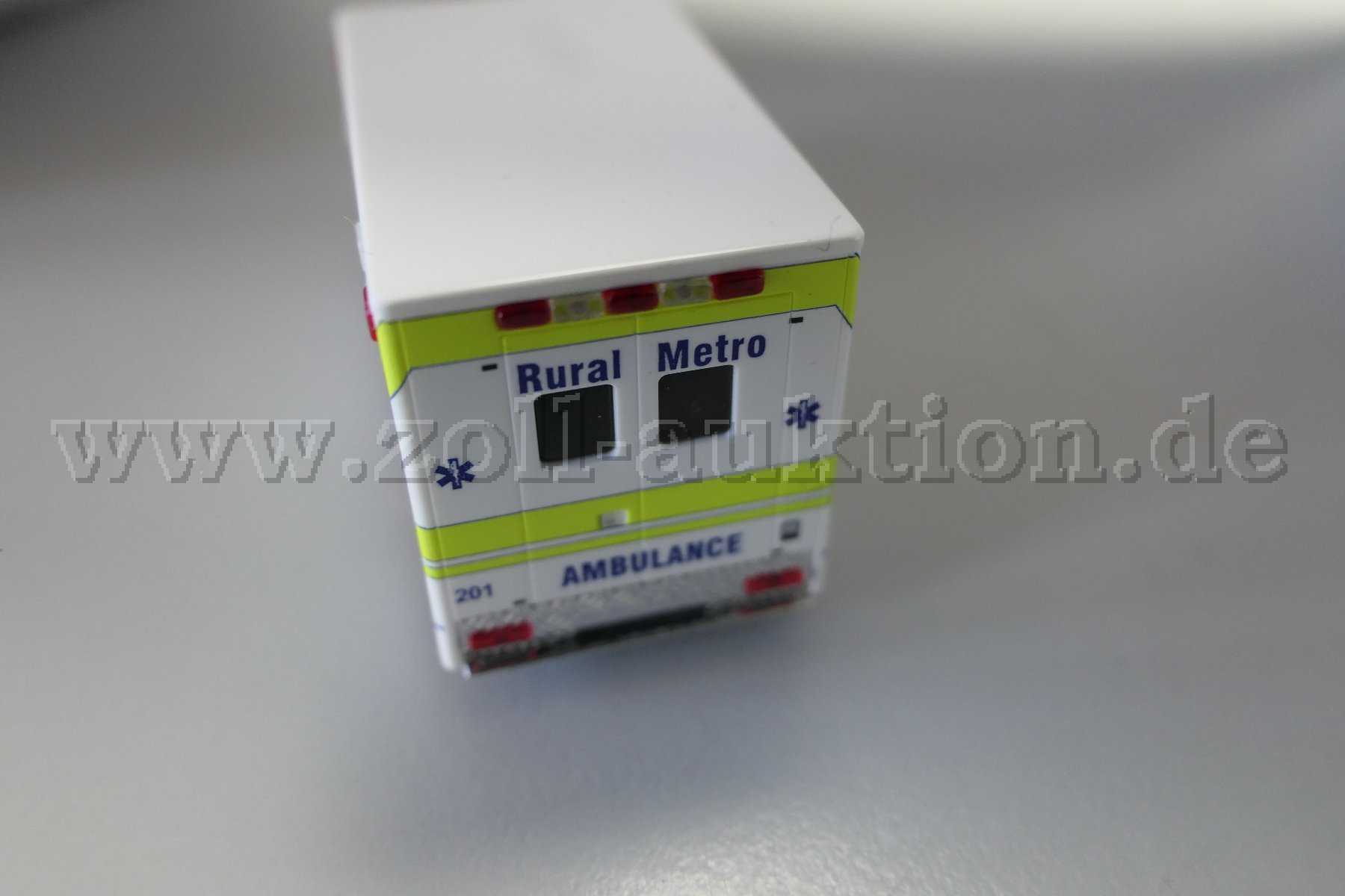 Zoll-Auktion - 5 Busch 1:87 Modellautos 41826, 41829, 41818, 41814 und ...